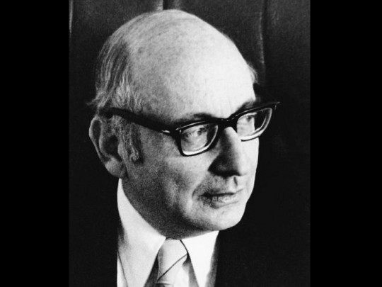 Carl Rogers: biografía del impulsor del humanismo en terapia