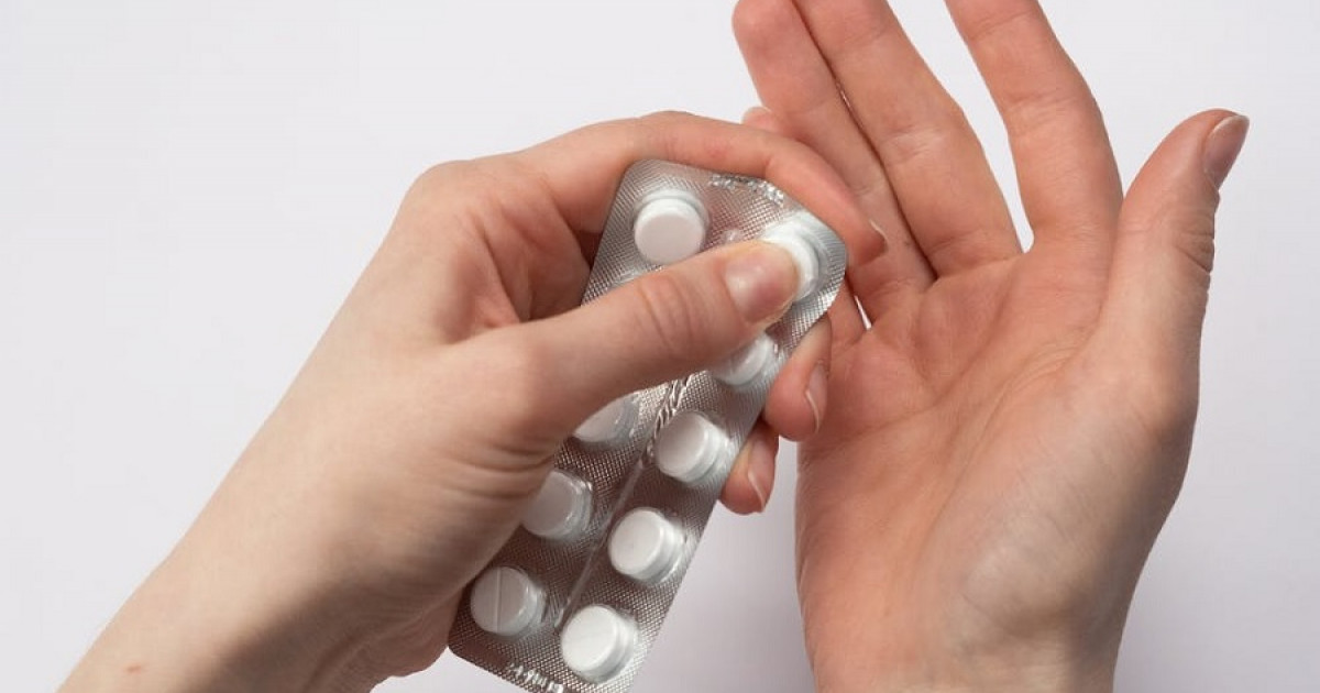 Desipramina: qué es, para qué tratamientos se usa, y efectos secundarios