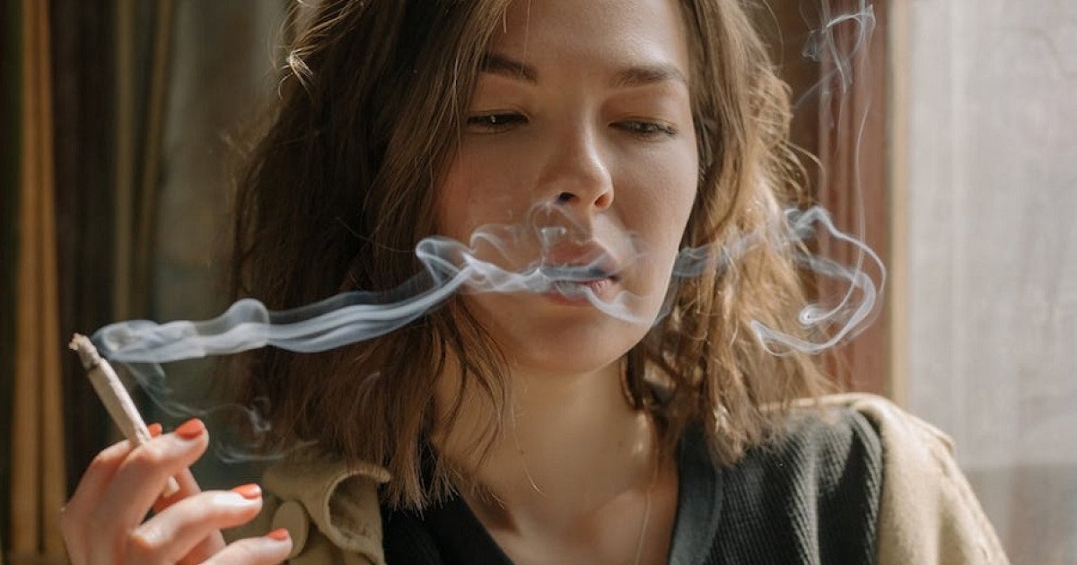 10 Razones por las que las Personas Fuman Tabaco