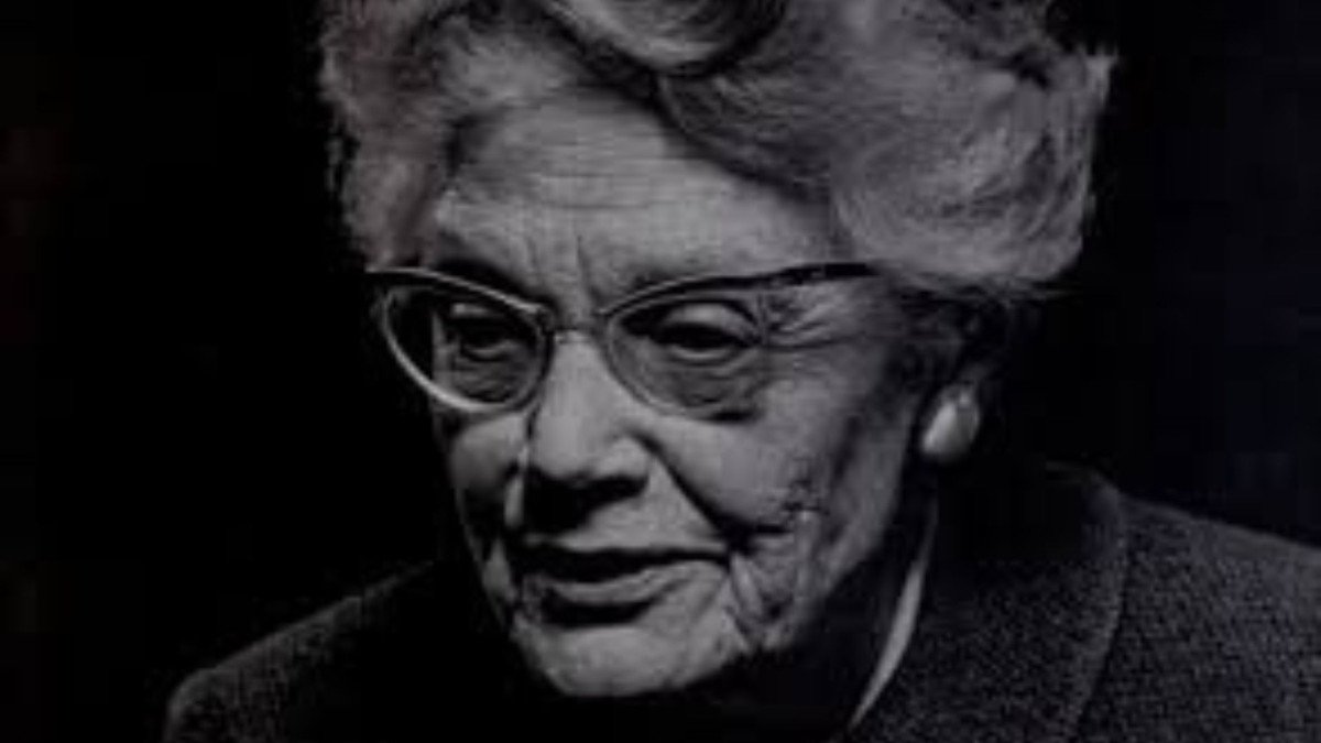 Sandra Fierro's Instagram, Twitter & Facebook on IDCrawl