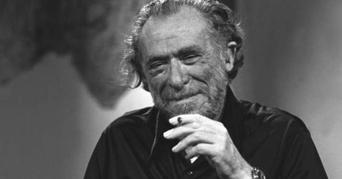 Charles Bukowski: biografía del “último escritor maldito”