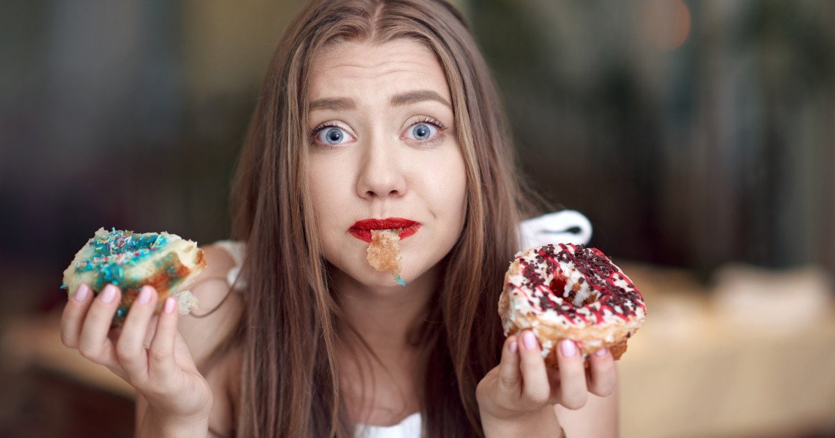 Así es como tu cerebro te hace querer comer dulces aunque no tengas hambre