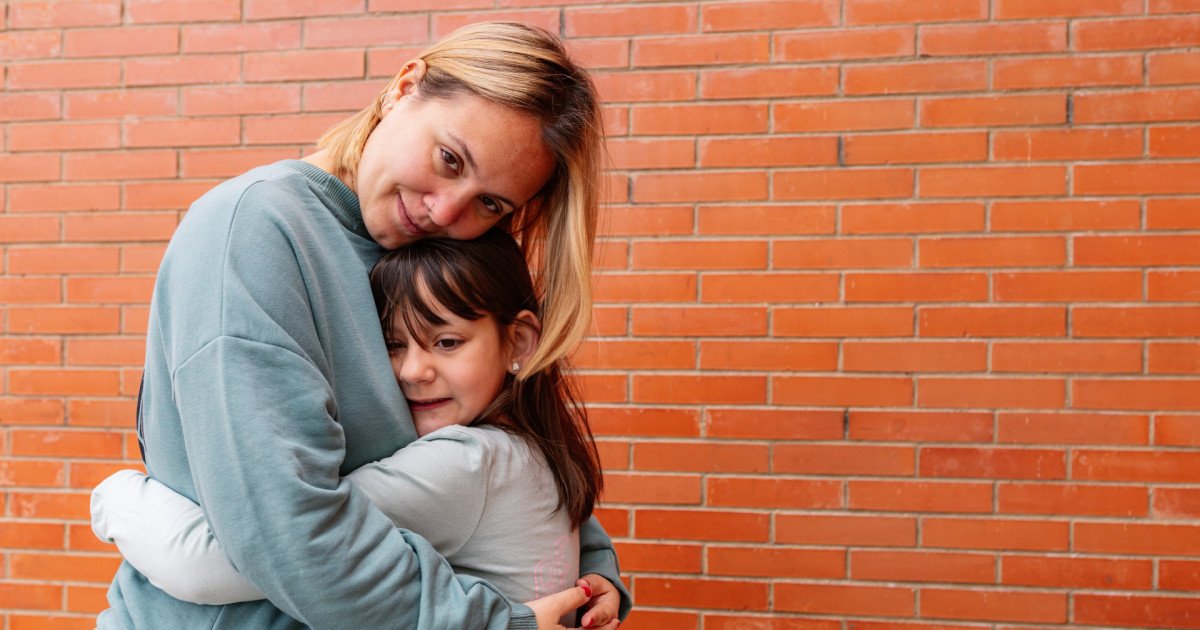 Por qué los niños necesitan afecto y contacto físico para crecer sanos