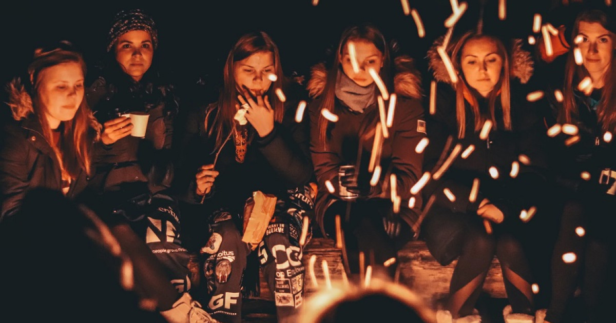 La Teoría de la Identidad Social: características y postulados