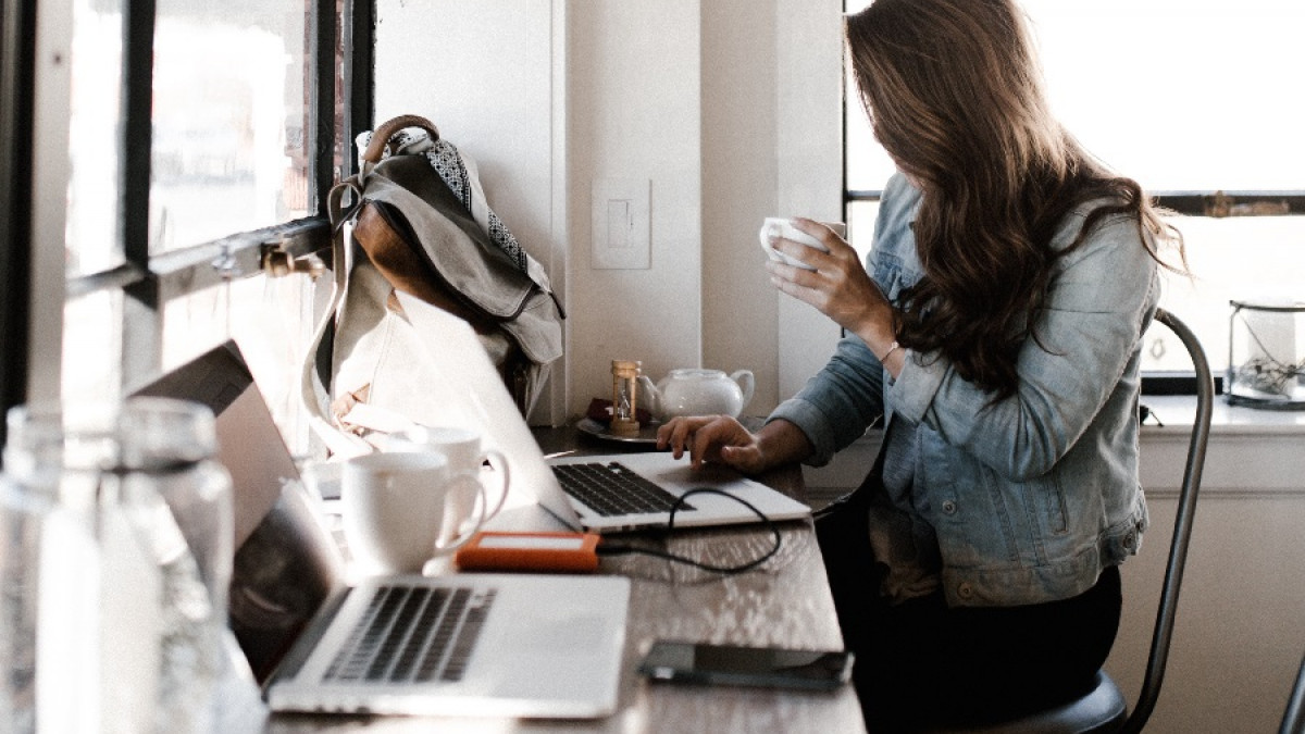 Techo De Adictos Al Trabajo